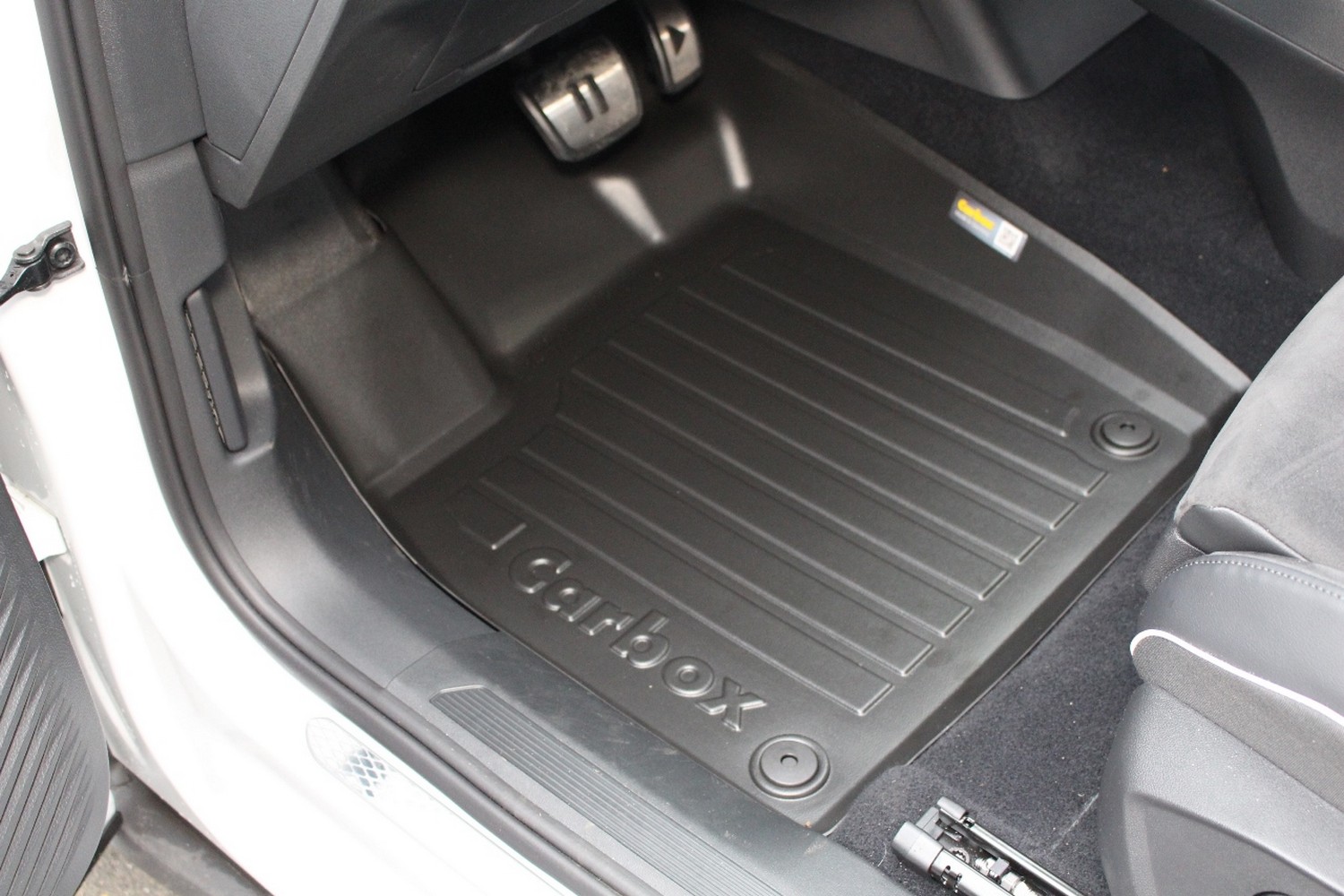Car mats Audi Q4 e-tron (FZ) front set | CarParts-Expert