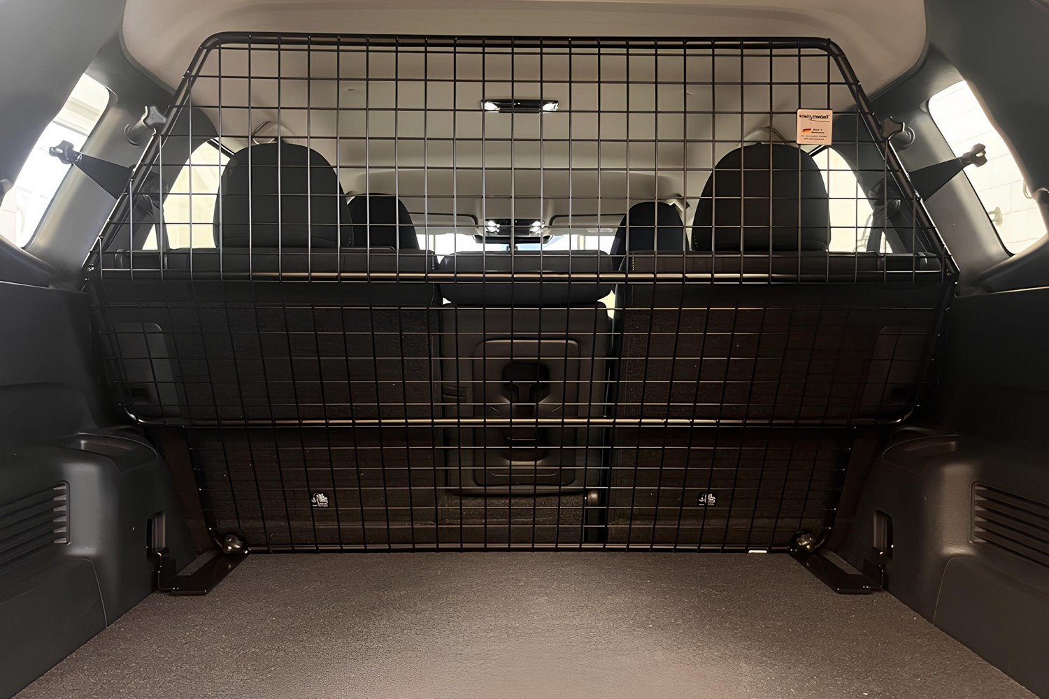 Dog guard Mitsubishi Outlander IV (GN) | CarParts-Expert