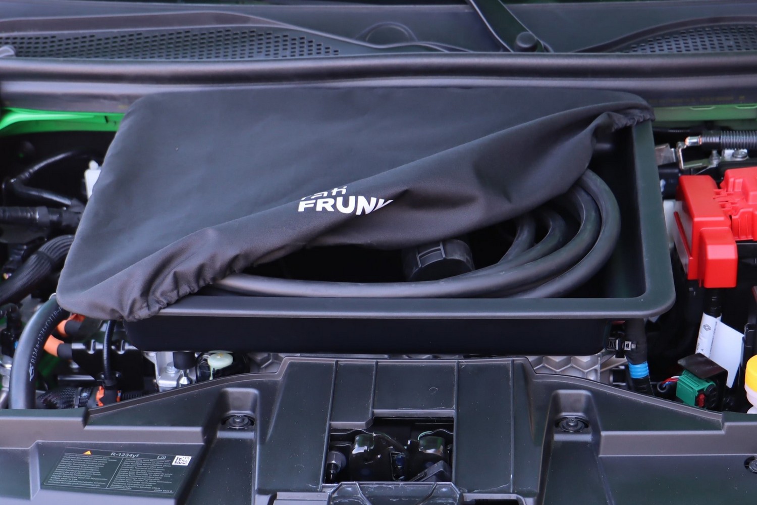 Frunk tray Renault 4 E-Tech Electric 2024-present | CarParts-Expert