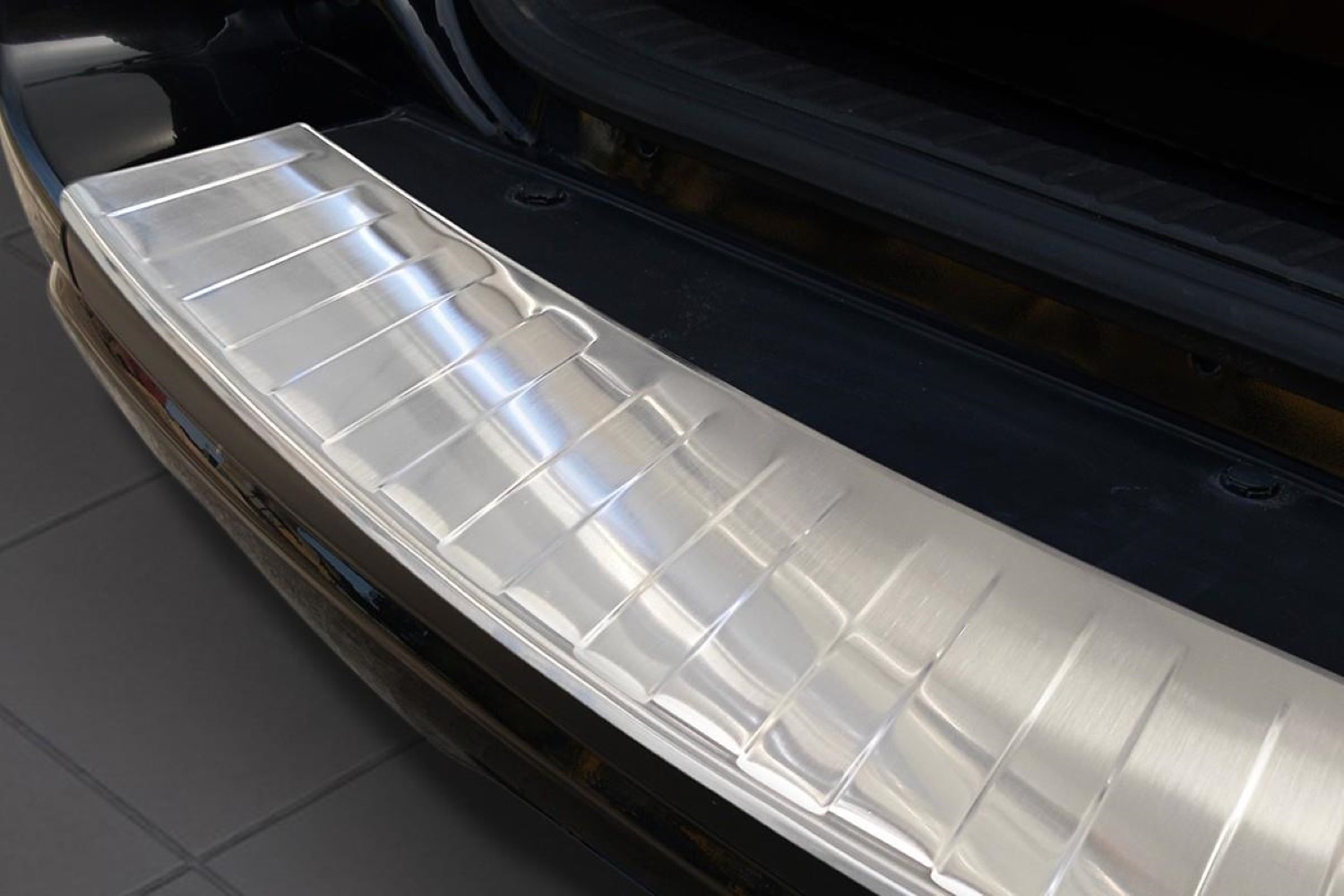 Rear bumper protector Toyota RAV4 III (XA30) stainless steel | CPE